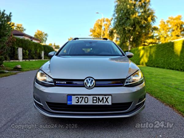 Volkswagen Golf 2015 in Tallinn on AUTOMOTO.COM.LV Grey Volkswagen Golf 2015 in Tallinn, with an engine capacity of 1.40 L and mileage of 244 thousand km for 7900 €, photo 3 on AUTOMOTO.COM.LV