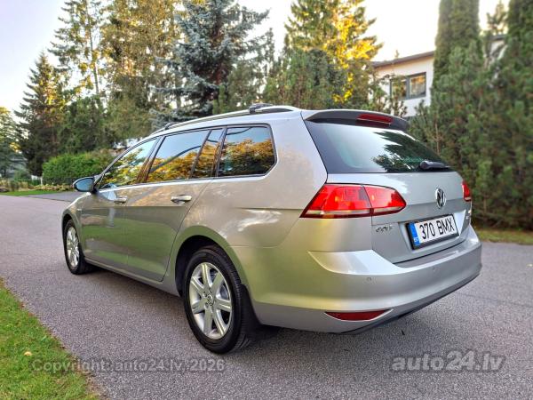 Volkswagen Golf 2015 in Tallinn on AUTOMOTO.COM.LV Grey Volkswagen Golf 2015 in Tallinn, with an engine capacity of 1.40 L and mileage of 244 thousand km for 7900 €, photo 8 on AUTOMOTO.COM.LV