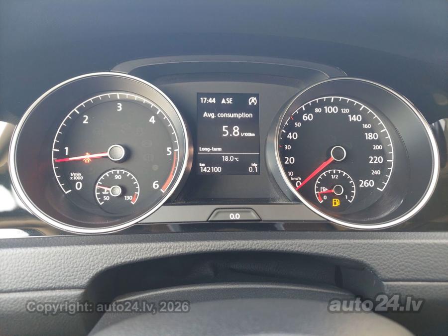 Pelēks Volkswagen Golf 2015 Pelva, ar dzinēja tilpumu 2.00 L un nobraukumu 142 tūkst. km par 9399 €, foto 19 vietnē AUTOMOTO.COM.LV