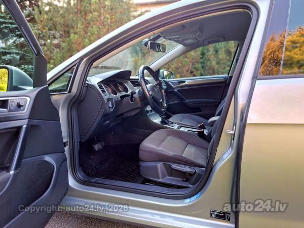 Pelēks Volkswagen Golf 2015 Tallina, ar dzinēja tilpumu 1.40 L un nobraukumu 244 tūkst. km par 6900 €, foto 10 vietnē AUTOMOTO.COM.LV