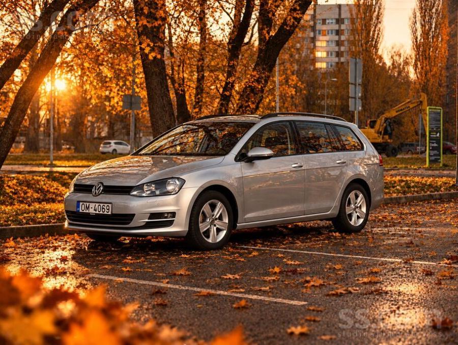 Grey Volkswagen Golf 2015 in Riga, with an engine capacity of 1.60 L and mileage of 280 thousand km for 5800 €, photo 1 on AUTOMOTO.COM.LV