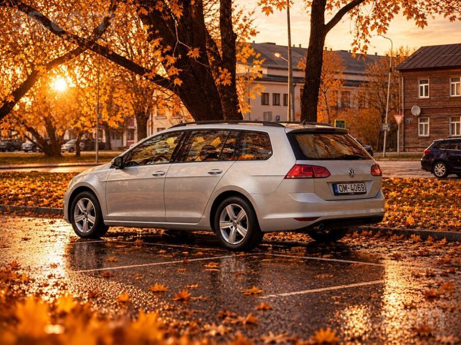 Grey Volkswagen Golf 2015 in Riga, with an engine capacity of 1.60 L and mileage of 280 thousand km for 5800 €, photo 3 on AUTOMOTO.COM.LV