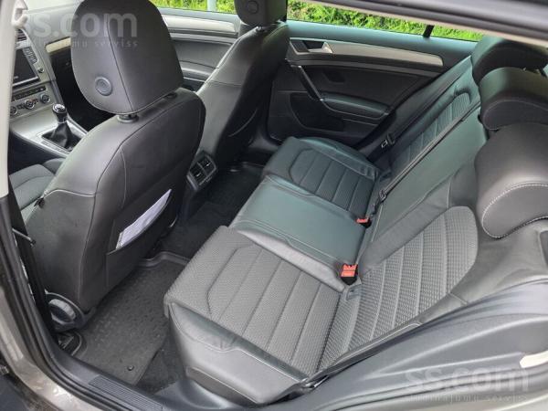 Pelēks Volkswagen Golf 2015 Rīga, ar dzinēja tilpumu 2.00 L un nobraukumu 209 tūkst. km par 7000 €, foto 9 vietnē AUTOMOTO.COM.LV
