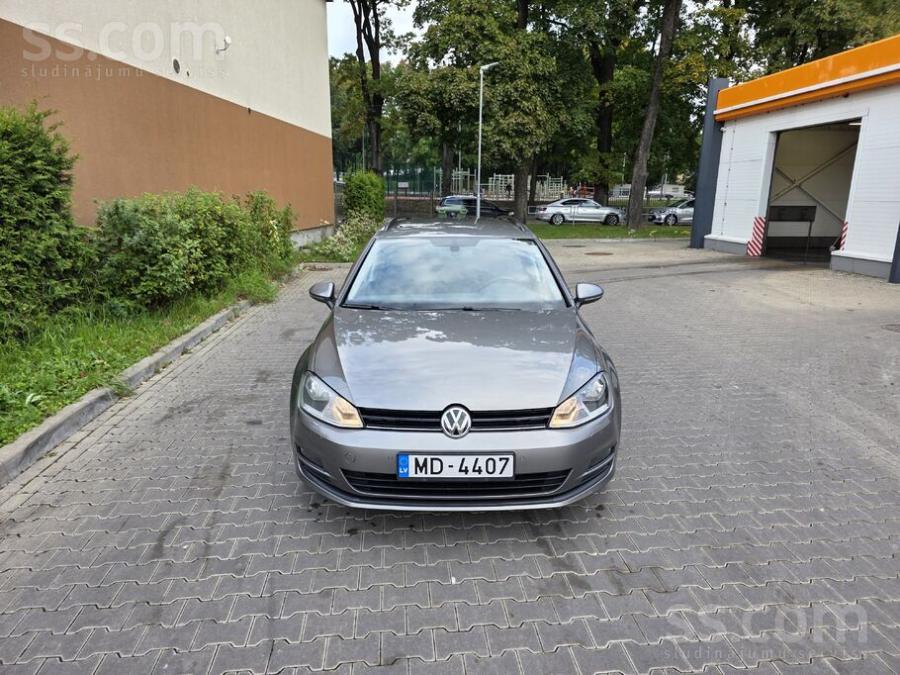Pelēks Volkswagen Golf 2015 Rīga, ar dzinēja tilpumu 2.00 L un nobraukumu 209 tūkst. km par 6500 €, foto 4 vietnē AUTOMOTO.COM.LV