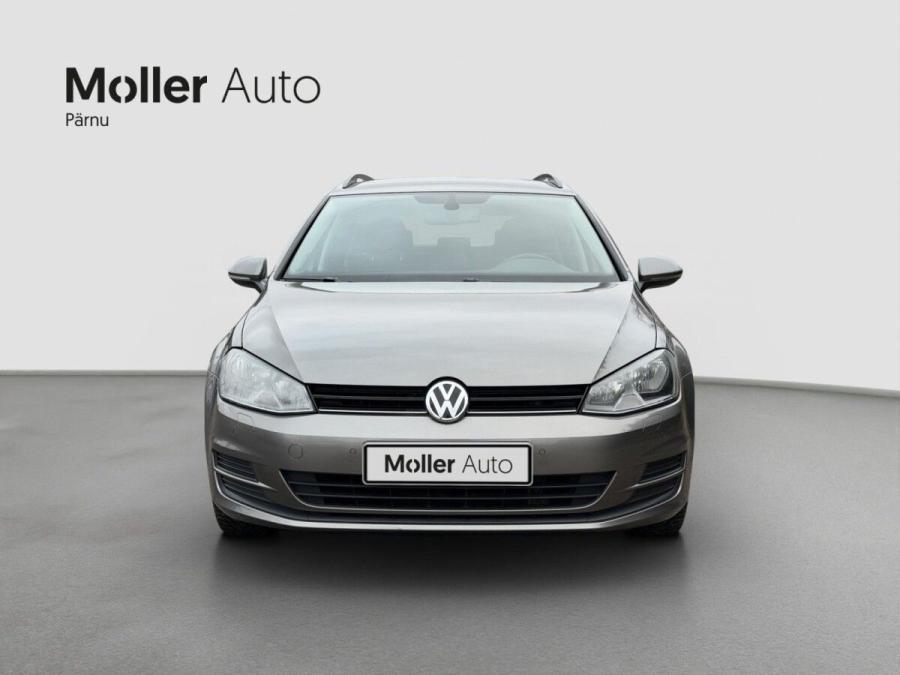 Grey Volkswagen Golf 2016 in Parnu, with an engine capacity of 1.40 L and mileage of 89 thousand km for 9900 €, photo 3 on AUTOMOTO.COM.LV