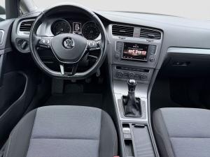Grey Volkswagen Golf 2016 in Parnu, with an engine capacity of 1.40 L and mileage of 89 thousand km for 9900 €, photo 7 on AUTOMOTO.COM.LV