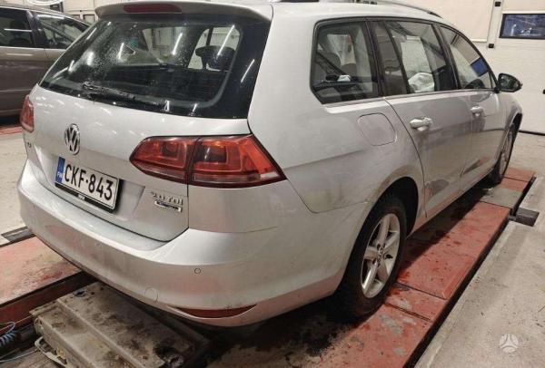 Grey Volkswagen Golf 2016 in Kaunas, with an engine capacity of 1.97 L and mileage of 243 thousand km for 4850 €, photo 4 on AUTOMOTO.COM.LV
