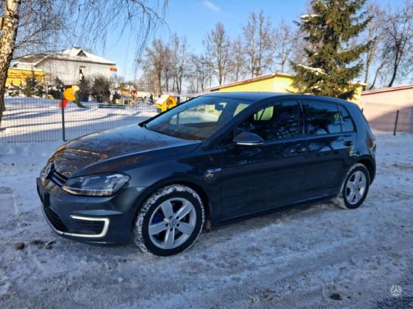 Pelēks Volkswagen Golf 2016 Raseiniai, ar dzinēja tilpumu 1.40 L un nobraukumu 105 tūkst. km par 9800 €, foto 11 vietnē AUTOMOTO.COM.LV