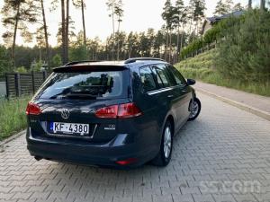 Grey Volkswagen Golf 2016 in Riga, with an engine capacity of 1.60 L and mileage of 150 thousand km for 6900 €, photo 4 on AUTOMOTO.COM.LV