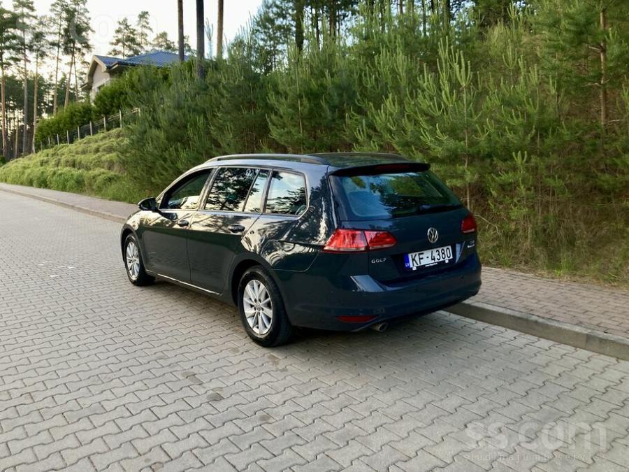 Grey Volkswagen Golf 2016 in Riga, with an engine capacity of 1.60 L and mileage of 150 thousand km for 6900 €, photo 15 on AUTOMOTO.COM.LV