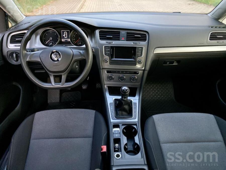 Grey Volkswagen Golf 2016 in Riga, with an engine capacity of 1.60 L and mileage of 150 thousand km for 6900 €, photo 18 on AUTOMOTO.COM.LV