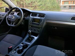 Grey Volkswagen Golf 2016 in Riga, with an engine capacity of 1.60 L and mileage of 150 thousand km for 6900 €, photo 19 on AUTOMOTO.COM.LV
