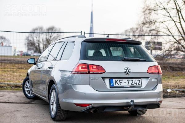 Grey Volkswagen Golf 2016 in Riga, with an engine capacity of 1.60 L and mileage of 258 thousand km for 8490 €, photo 6 on AUTOMOTO.COM.LV