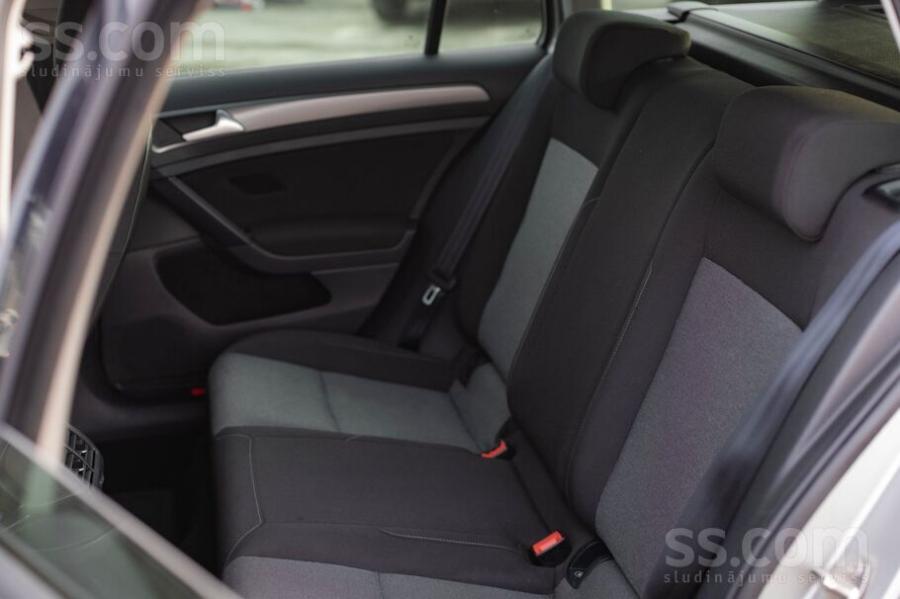 Pelēks Volkswagen Golf 2016 Rīga, ar dzinēja tilpumu 1.60 L un nobraukumu 258 tūkst. km par 8490 €, foto 11 vietnē AUTOMOTO.COM.LV