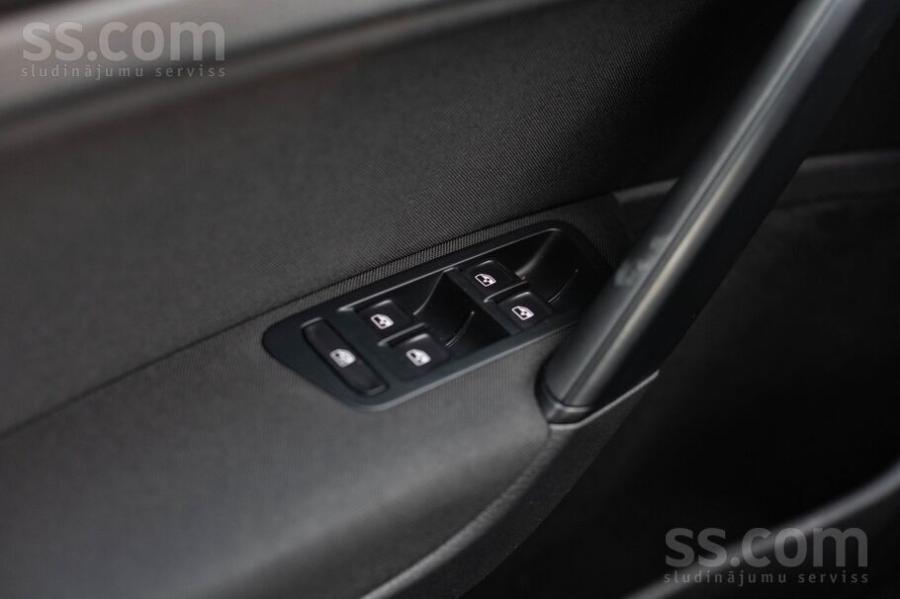 Pelēks Volkswagen Golf 2016 Rīga, ar dzinēja tilpumu 1.60 L un nobraukumu 258 tūkst. km par 8490 €, foto 14 vietnē AUTOMOTO.COM.LV