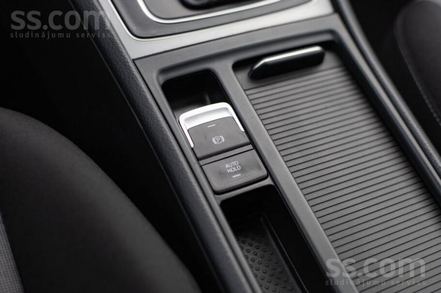 Pelēks Volkswagen Golf 2016 Rīga, ar dzinēja tilpumu 1.60 L un nobraukumu 258 tūkst. km par 8490 €, foto 27 vietnē AUTOMOTO.COM.LV
