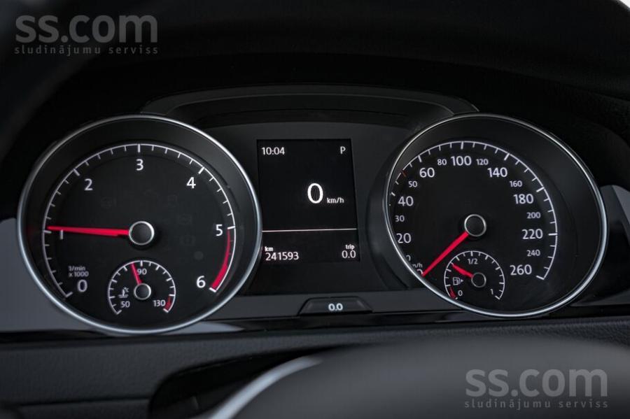 Pelēks Volkswagen Golf 2016 Rīga, ar dzinēja tilpumu 1.60 L un nobraukumu 242 tūkst. km par 7990 €, foto 18 vietnē AUTOMOTO.COM.LV