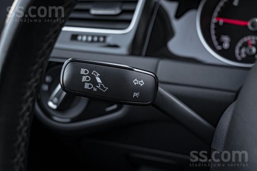 Pelēks Volkswagen Golf 2016 Rīga, ar dzinēja tilpumu 1.60 L un nobraukumu 242 tūkst. km par 7990 €, foto 19 vietnē AUTOMOTO.COM.LV