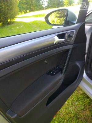 Pelēks Volkswagen Golf 2016 Viļņa, ar dzinēja tilpumu 1.40 L un nobraukumu 327 tūkst. km par 7900 €, foto 15 vietnē AUTOMOTO.COM.LV