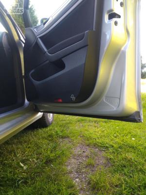 Pelēks Volkswagen Golf 2016 Viļņa, ar dzinēja tilpumu 1.40 L un nobraukumu 327 tūkst. km par 7900 €, foto 17 vietnē AUTOMOTO.COM.LV