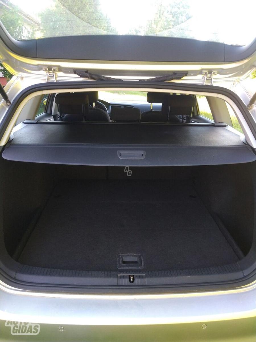 Pelēks Volkswagen Golf 2016 Viļņa, ar dzinēja tilpumu 1.40 L un nobraukumu 327 tūkst. km par 7900 €, foto 26 vietnē AUTOMOTO.COM.LV