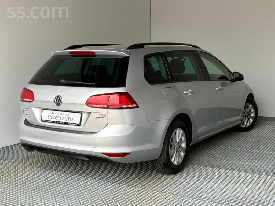 Pelēks Volkswagen Golf 2016 Rīga, ar dzinēja tilpumu 1.60 L un nobraukumu 261 tūkst. km par 5500 €, foto 4 vietnē AUTOMOTO.COM.LV