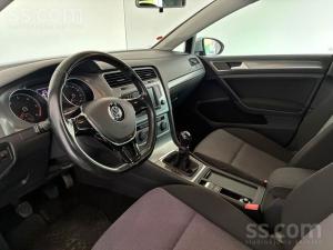 Pelēks Volkswagen Golf 2016 Rīga, ar dzinēja tilpumu 1.60 L un nobraukumu 261 tūkst. km par 5500 €, foto 9 vietnē AUTOMOTO.COM.LV