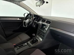 Pelēks Volkswagen Golf 2016 Rīga, ar dzinēja tilpumu 1.60 L un nobraukumu 261 tūkst. km par 5500 €, foto 16 vietnē AUTOMOTO.COM.LV