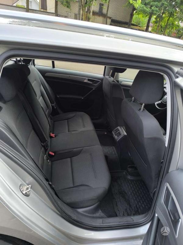 Pelēks Volkswagen Golf 2016 Panevēža, ar dzinēja tilpumu 1.60 L un nobraukumu 296 tūkst. km par 7000 €, foto 10 vietnē AUTOMOTO.COM.LV
