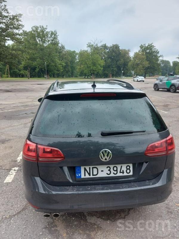 Grey Volkswagen Golf 2016 in Riga, with an engine capacity of 2.00 L and mileage of 214 thousand km for 8900 €, photo 9 on AUTOMOTO.COM.LV