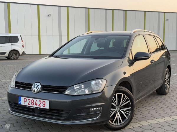 Grey Volkswagen Golf 2016 in Raseiniai, with an engine capacity of 1.60 L and mileage of 265 thousand km for 6450 €, photo 3 on AUTOMOTO.COM.LV