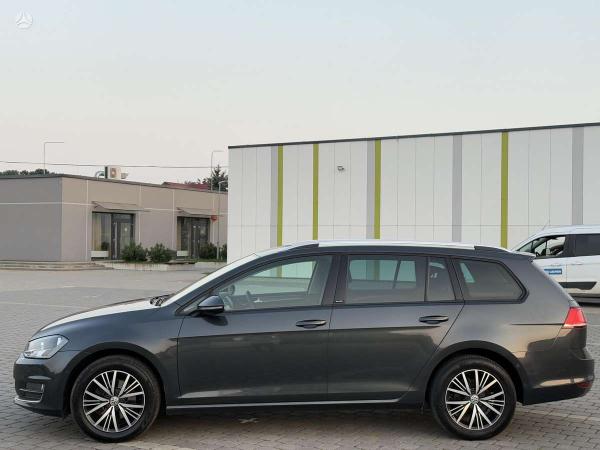 Grey Volkswagen Golf 2016 in Raseiniai, with an engine capacity of 1.60 L and mileage of 265 thousand km for 6450 €, photo 10 on AUTOMOTO.COM.LV