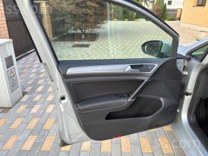 Pelēks Volkswagen Golf 2016 Rīga, ar dzinēja tilpumu 2.00 L un nobraukumu 0 tūkst. km par 7900 €, foto 14 vietnē AUTOMOTO.COM.LV