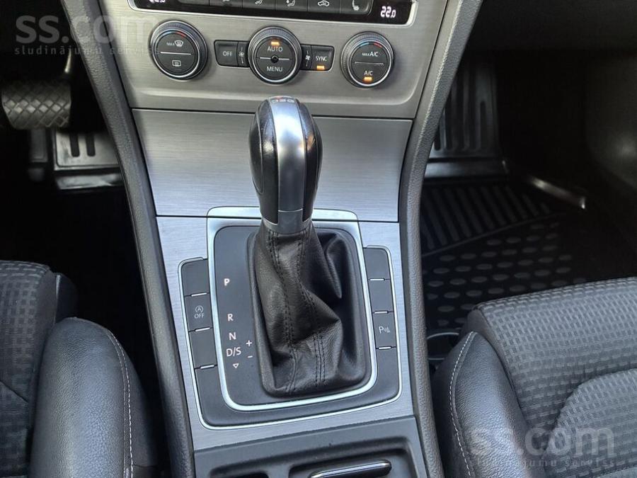 Pelēks Volkswagen Golf 2016 Rīga, ar dzinēja tilpumu 2.00 L un nobraukumu 0 tūkst. km par 7900 €, foto 22 vietnē AUTOMOTO.COM.LV