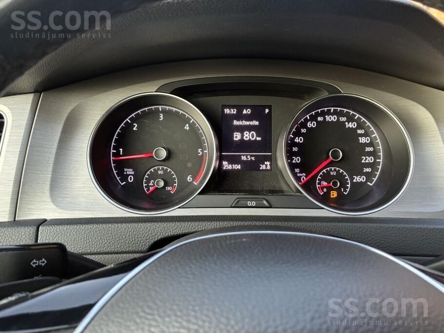 Pelēks Volkswagen Golf 2016 Rīga, ar dzinēja tilpumu 2.00 L un nobraukumu 0 tūkst. km par 7900 €, foto 23 vietnē AUTOMOTO.COM.LV