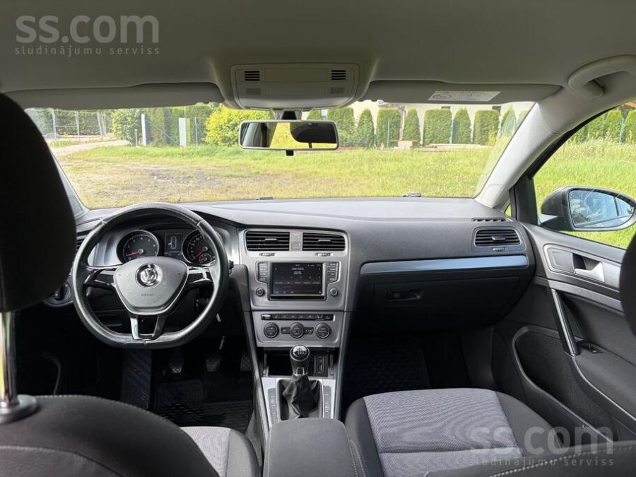 Grey Volkswagen Golf 2016 in Riga, with an engine capacity of 1.40 L and mileage of 193 thousand km for 6800 €, photo 11 on AUTOMOTO.COM.LV