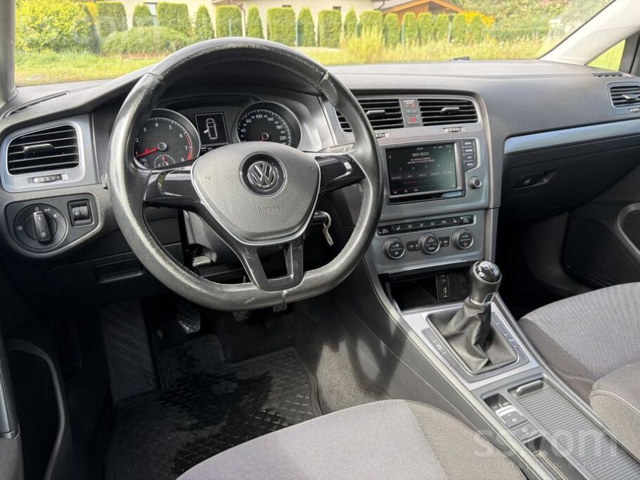Grey Volkswagen Golf 2016 in Riga, with an engine capacity of 1.40 L and mileage of 193 thousand km for 6800 €, photo 13 on AUTOMOTO.COM.LV