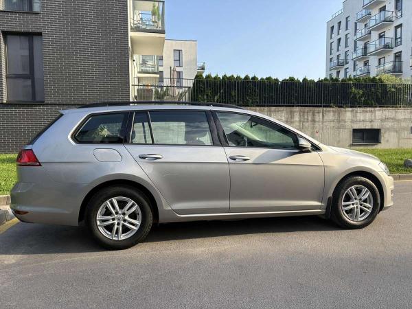Grey Volkswagen Golf 2016 in Vilnius, with an engine capacity of 1.20 L and mileage of 179 thousand km for 5900 €, photo 7 on AUTOMOTO.COM.LV