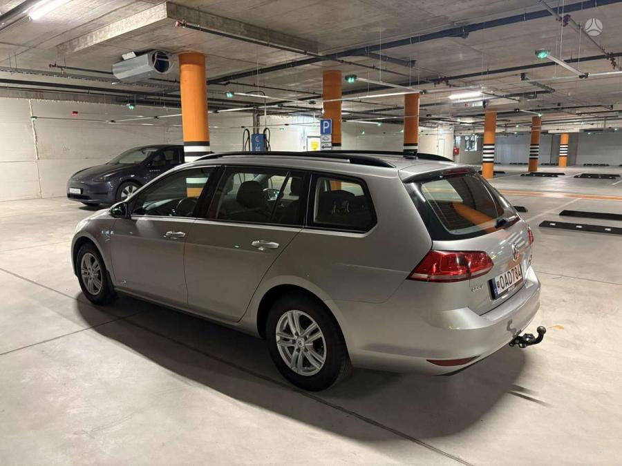 Pelēks Volkswagen Golf 2016 Viļņa, ar dzinēja tilpumu 1.20 L un nobraukumu 179 tūkst. km par 5900 €, foto 21 vietnē AUTOMOTO.COM.LV