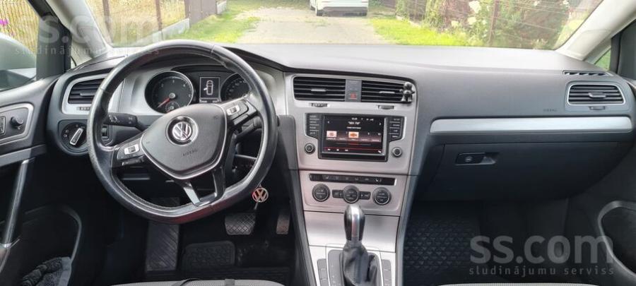 Grey Volkswagen Golf 2016 in Riga, with an engine capacity of 1.60 L and mileage of 238 thousand km for 6700 €, photo 6 on AUTOMOTO.COM.LV