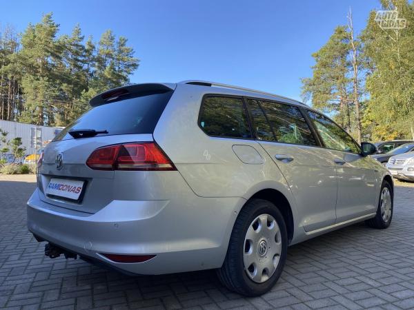 Pelēks Volkswagen Golf 2016 Šveicarija, ar dzinēja tilpumu 1.60 L un nobraukumu 337 tūkst. km par 4800 €, foto 5 vietnē AUTOMOTO.COM.LV