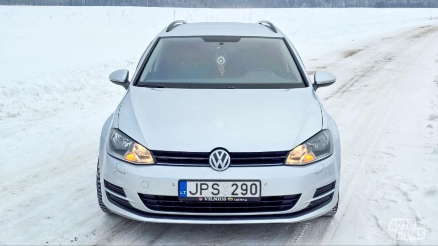Grey Volkswagen Golf 2017 in Vilnius, with an engine capacity of 1.40 L and mileage of 274 thousand km for 5500 €, photo 1 on AUTOMOTO.COM.LV