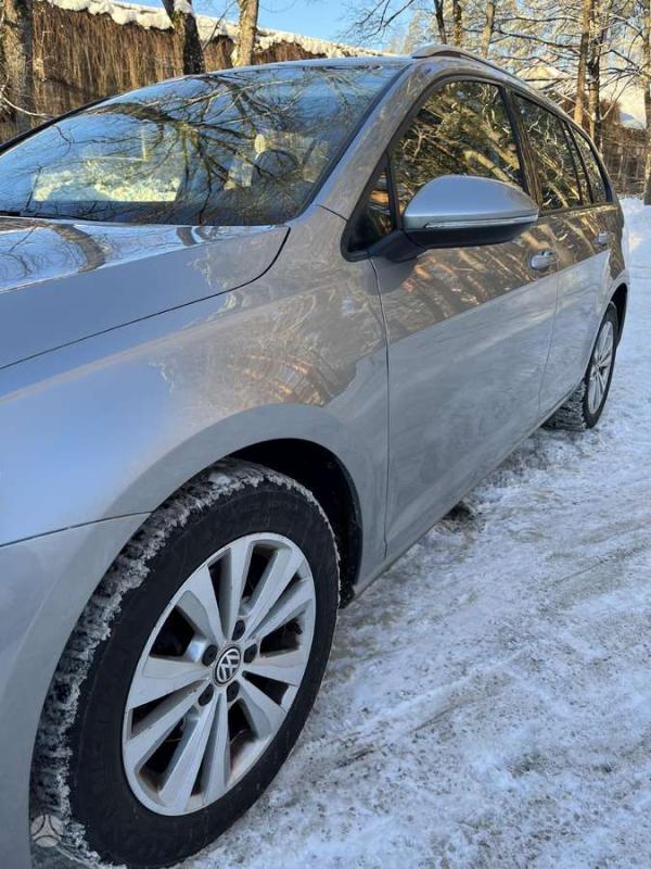 Grey Volkswagen Golf 2017 in Prienai, with an engine capacity of 1.60 L and mileage of 213 thousand km for 7850 €, photo 4 on AUTOMOTO.COM.LV