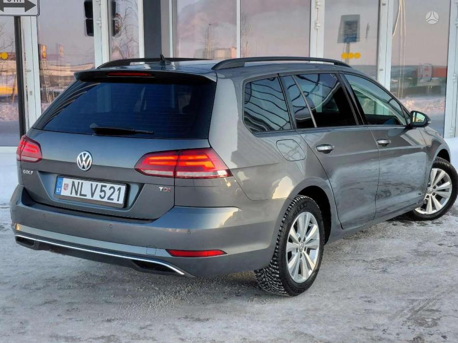 Grey Volkswagen Golf 2017 in Vilnius, with an engine capacity of 1.60 L and mileage of 235 thousand km for 8000 €, photo 6 on AUTOMOTO.COM.LV