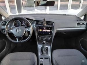 Grey Volkswagen Golf 2017 in Vilnius, with an engine capacity of 1.60 L and mileage of 235 thousand km for 8000 €, photo 11 on AUTOMOTO.COM.LV