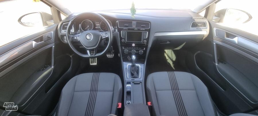 Grey Volkswagen Golf 2017 in Kedainiai, with an engine capacity of 1.60 L and mileage of 256 thousand km for 7499 €, photo 12 on AUTOMOTO.COM.LV