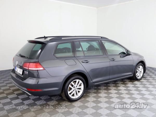 Grey Volkswagen Golf 2017 in Tallinn, with an engine capacity of 2.00 L and mileage of 268 thousand km for 4999 €, photo 3 on AUTOMOTO.COM.LV