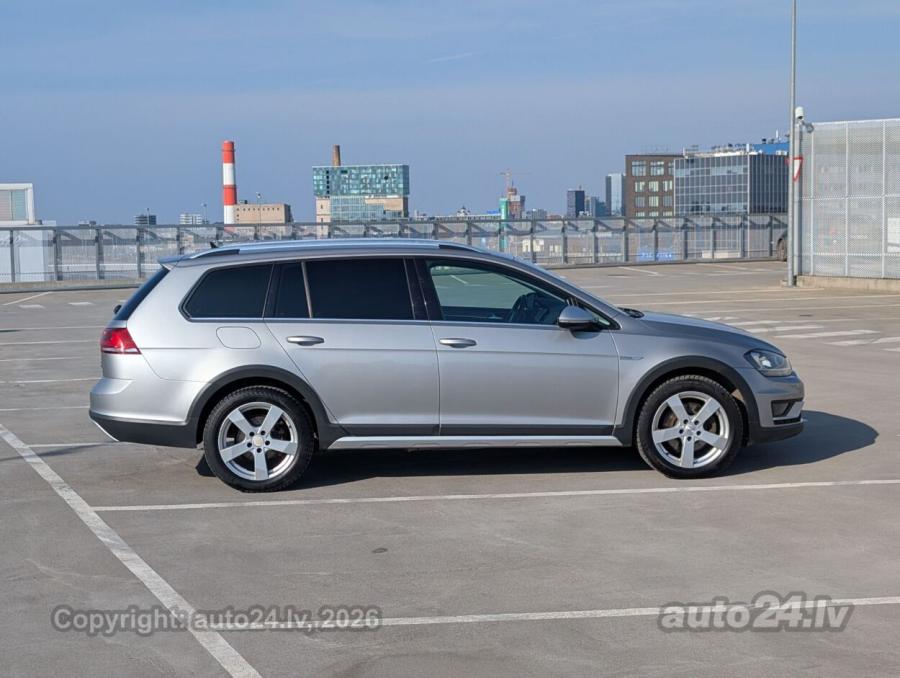 Pelēks Volkswagen Golf 2017 Rapla, ar dzinēja tilpumu 2.00 L un nobraukumu 230 tūkst. km par 13000 €, foto 5 vietnē AUTOMOTO.COM.LV