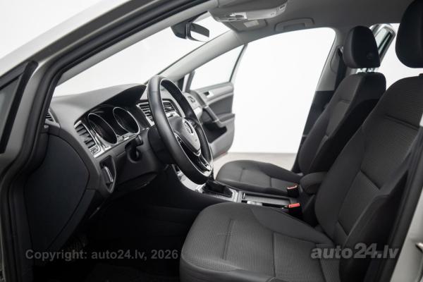 Grey Volkswagen Golf 2017 in Tallinn, with an engine capacity of 1.40 L and mileage of 94 thousand km for 11999 €, photo 7 on AUTOMOTO.COM.LV