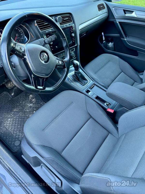 Grey Volkswagen Golf 2017 in Tallinn, with an engine capacity of 1.40 L and mileage of 225 thousand km for 9500 €, photo 7 on AUTOMOTO.COM.LV